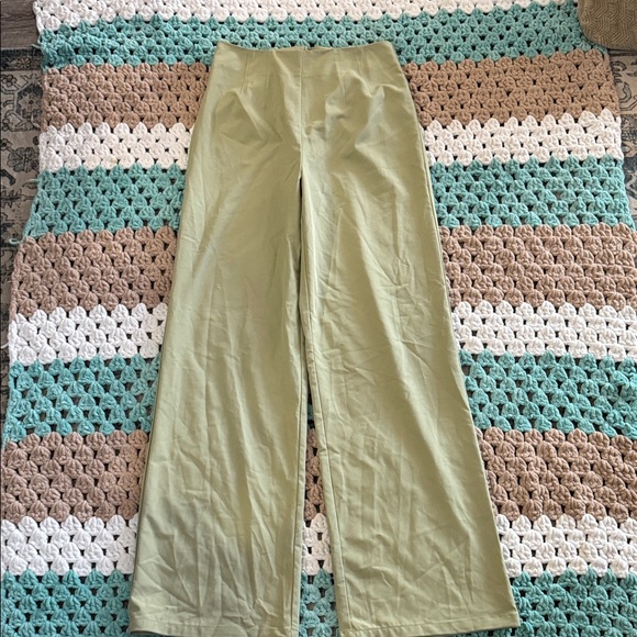 Windsor | Pants & Jumpsuits | Windsor Light Tan Green Wide Leg Slacks ...